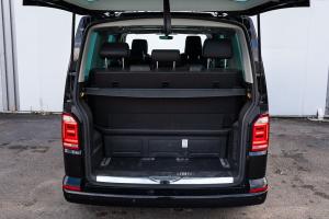 Melns Volkswagen Multivan 2018 Rīga, ar dzinēja tilpumu 2.00 L un nobraukumu 212 tūkst. km par 27950 €, foto 12 vietnē AUTOMOTO.COM.LV