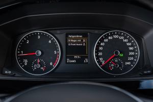 Melns Volkswagen Multivan 2018 Rīga, ar dzinēja tilpumu 2.00 L un nobraukumu 212 tūkst. km par 27950 €, foto 18 vietnē AUTOMOTO.COM.LV