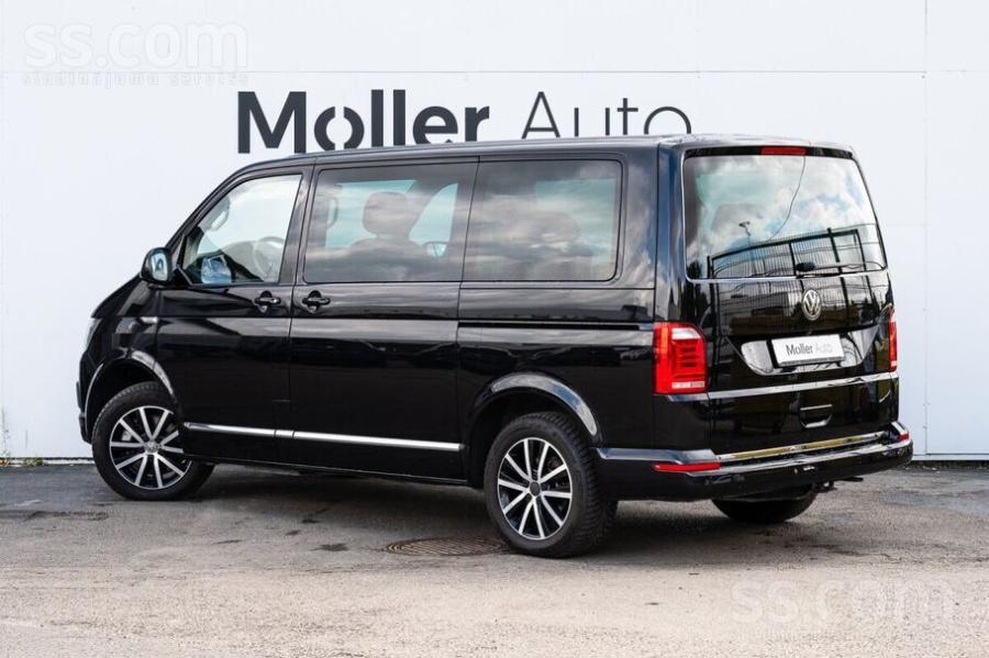 Black Volkswagen Multivan 2018 in Riga, with an engine capacity of 2.00 L and mileage of 212 thousand km for 27950 €, photo 4 on AUTOMOTO.COM.LV
