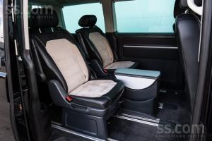 Black Volkswagen Multivan 2018 in Riga, with an engine capacity of 2.00 L and mileage of 212 thousand km for 27950 €, photo 8 on AUTOMOTO.COM.LV