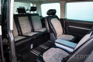 Black Volkswagen Multivan 2018 in Riga, with an engine capacity of 2.00 L and mileage of 212 thousand km for 27950 €, photo 11 on AUTOMOTO.COM.LV
