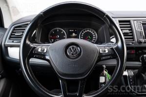 Black Volkswagen Multivan 2018 in Riga, with an engine capacity of 2.00 L and mileage of 212 thousand km for 27950 €, photo 17 on AUTOMOTO.COM.LV