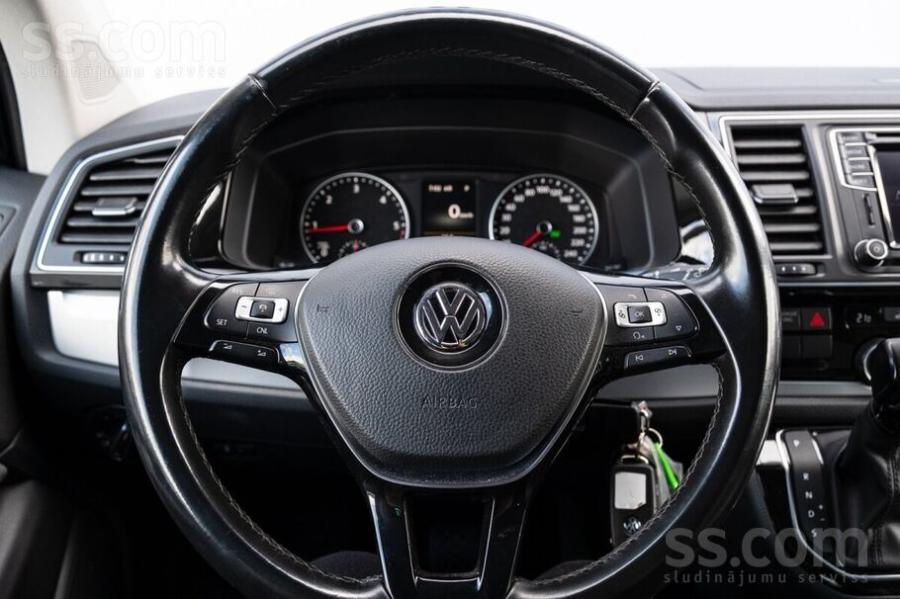 Black Volkswagen Multivan 2018 in Riga, with an engine capacity of 2.00 L and mileage of 212 thousand km for 27950 €, photo 17 on AUTOMOTO.COM.LV
