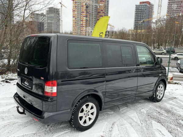 Melns Volkswagen Multivan 2005 Viļņa, ar dzinēja tilpumu 2.46 L un nobraukumu 281 tūkst. km par 6000 €, foto 5 vietnē AUTOMOTO.COM.LV