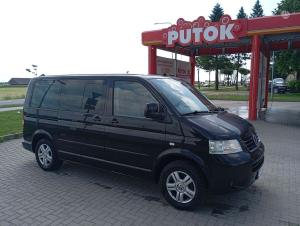 Black Volkswagen Multivan 2005 in Sakiai, with an engine capacity of 2.46 L and mileage of 284 thousand km for 7900 €, photo  on AUTOMOTO.COM.LV