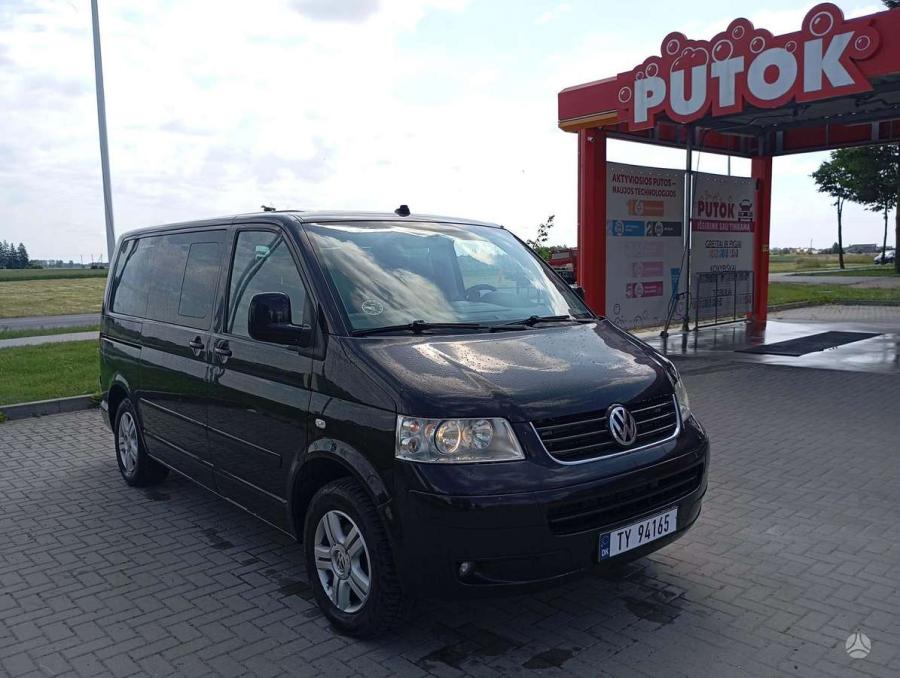 Melns Volkswagen Multivan 2005 Šakiai, ar dzinēja tilpumu 2.46 L un nobraukumu 284 tūkst. km par 7900 €, foto 12 vietnē AUTOMOTO.COM.LV