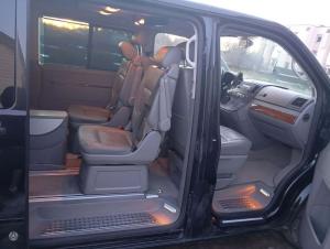 Melns Volkswagen Multivan 2005 Šakiai, ar dzinēja tilpumu 2.46 L un nobraukumu 284 tūkst. km par 7900 €, foto 28 vietnē AUTOMOTO.COM.LV