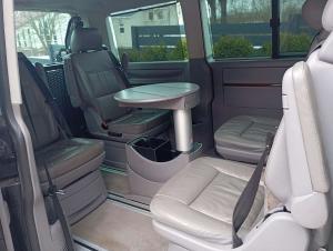 Melns Volkswagen Multivan 2005 Šakiai, ar dzinēja tilpumu 2.46 L un nobraukumu 284 tūkst. km par 7900 €, foto 29 vietnē AUTOMOTO.COM.LV