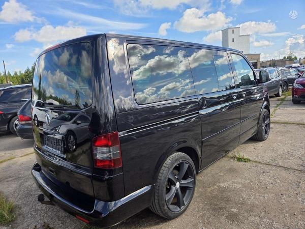 Black Volkswagen Multivan 2006 in Utena, with an engine capacity of 2.50 L and mileage of 285 thousand km for 6700 €, photo 4 on AUTOMOTO.COM.LV