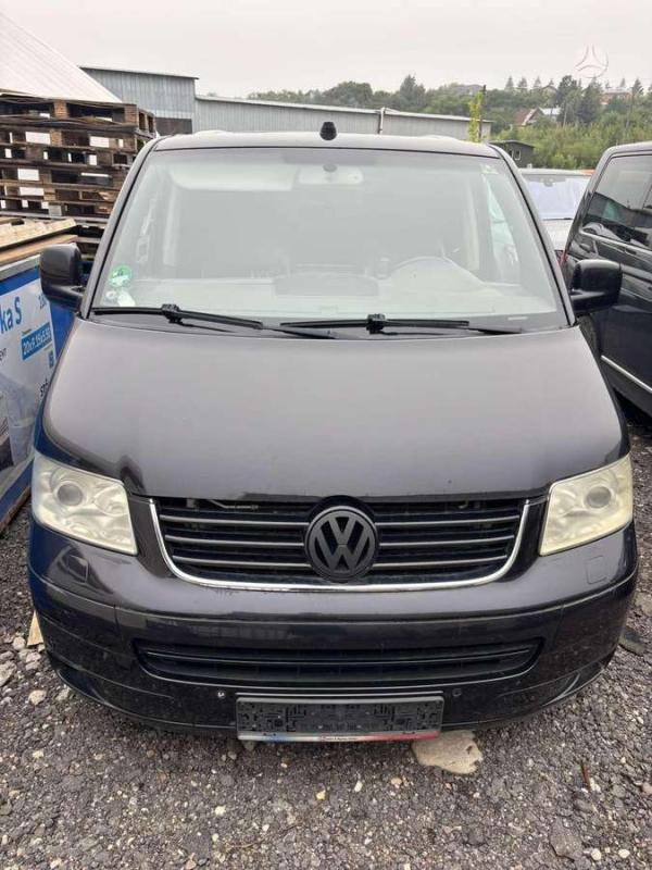 Melns Volkswagen Multivan 2006 Kauņa, ar dzinēja tilpumu 2.46 L un nobraukumu 425 tūkst. km par 4250 €, foto 2 vietnē AUTOMOTO.COM.LV