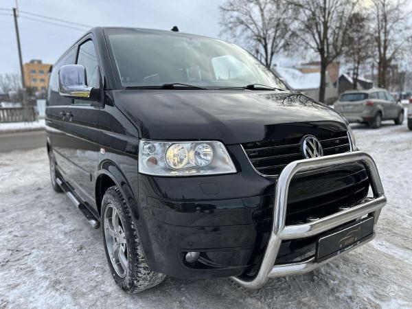 Black Volkswagen Multivan 2007 in Siauliai, with an engine capacity of 2.50 L and mileage of 294 thousand km for 9250 €, photo 6 on AUTOMOTO.COM.LV