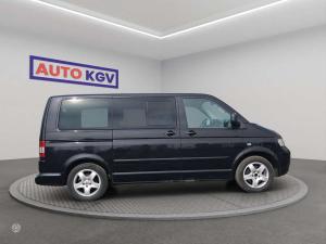 Black Volkswagen Multivan 2007 in Vilnius, with an engine capacity of 2.50 L and mileage of 553 thousand km for 7999 €, photo 7 on AUTOMOTO.COM.LV