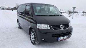 Black Volkswagen Multivan 2008 in Klaipeda, with an engine capacity of 2.50 L and mileage of 278 thousand km for 7690 €, photo 5 on AUTOMOTO.COM.LV