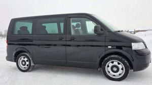 Black Volkswagen Multivan 2008 in Klaipeda, with an engine capacity of 2.50 L and mileage of 278 thousand km for 7690 €, photo 12 on AUTOMOTO.COM.LV