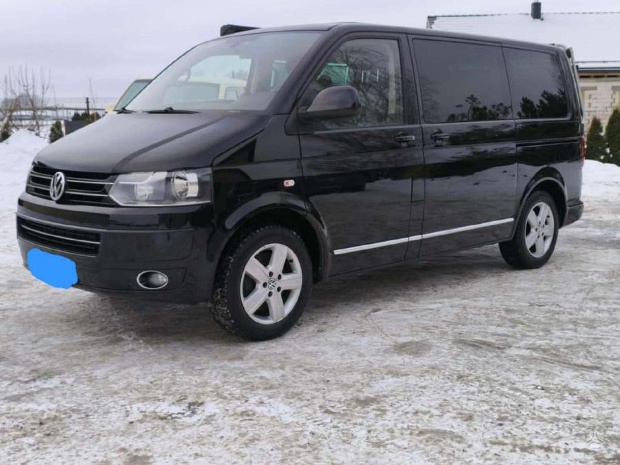 Black Volkswagen Multivan 2010 in Kedainiai, with an engine capacity of 1.97 L and mileage of 266 thousand km for 15900 €, photo 6 on AUTOMOTO.COM.LV