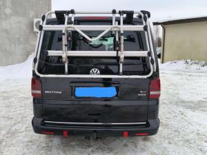 Black Volkswagen Multivan 2010 in Kedainiai, with an engine capacity of 1.97 L and mileage of 266 thousand km for 15900 €, photo 10 on AUTOMOTO.COM.LV