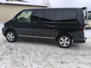 Black Volkswagen Multivan 2010 in Kedainiai, with an engine capacity of 1.97 L and mileage of 266 thousand km for 15900 €, photo 14 on AUTOMOTO.COM.LV