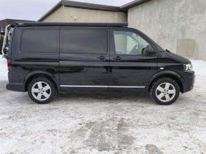 Black Volkswagen Multivan 2010 in Kedainiai, with an engine capacity of 1.97 L and mileage of 266 thousand km for 15900 €, photo 15 on AUTOMOTO.COM.LV