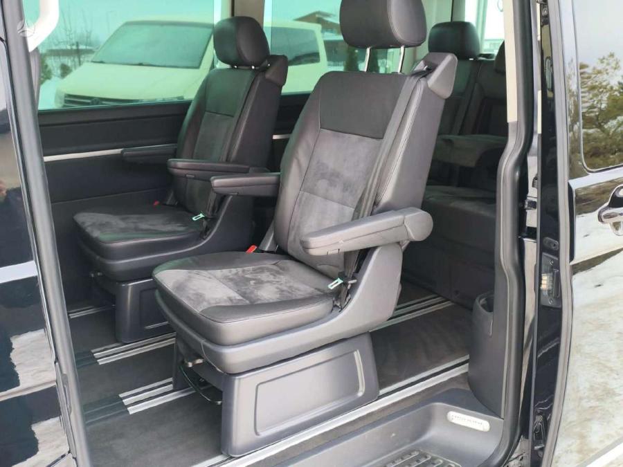 Black Volkswagen Multivan 2010 in Kedainiai, with an engine capacity of 1.97 L and mileage of 266 thousand km for 15900 €, photo 20 on AUTOMOTO.COM.LV