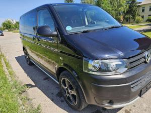 Black Volkswagen Multivan 2010 in Kedainiai, with an engine capacity of 2.00 L and mileage of 273 thousand km for 14900 €, photo 4 on AUTOMOTO.COM.LV