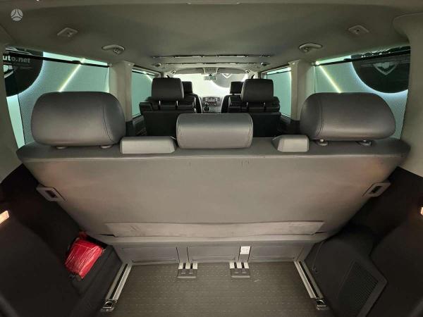 Melns Volkswagen Multivan 2011 Marijampole, ar dzinēja tilpumu 1.97 L un nobraukumu 213 tūkst. km par 14350 €, foto 8 vietnē AUTOMOTO.COM.LV