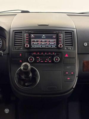 Black Volkswagen Multivan 2011 in Marijampole, with an engine capacity of 1.97 L and mileage of 213 thousand km for 14350 €, photo 15 on AUTOMOTO.COM.LV