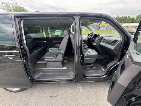 Melns Volkswagen Multivan 2011 Viļņa, ar dzinēja tilpumu 1.97 L un nobraukumu 284 tūkst. km par 13800 €, foto 6 vietnē AUTOMOTO.COM.LV