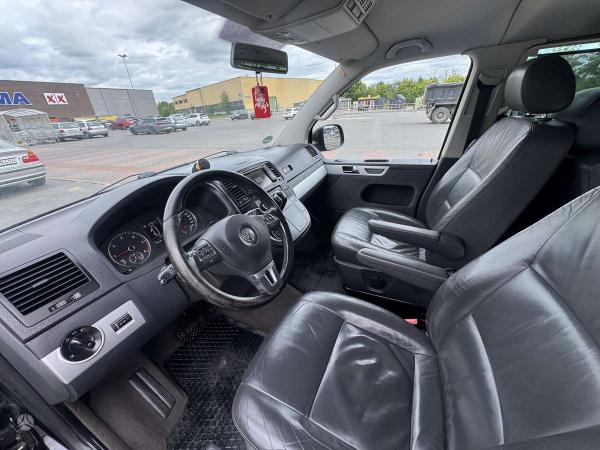 Melns Volkswagen Multivan 2011 Viļņa, ar dzinēja tilpumu 1.97 L un nobraukumu 284 tūkst. km par 13800 €, foto 9 vietnē AUTOMOTO.COM.LV