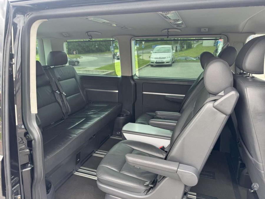 Melns Volkswagen Multivan 2011 Viļņa, ar dzinēja tilpumu 1.97 L un nobraukumu 284 tūkst. km par 13800 €, foto 12 vietnē AUTOMOTO.COM.LV