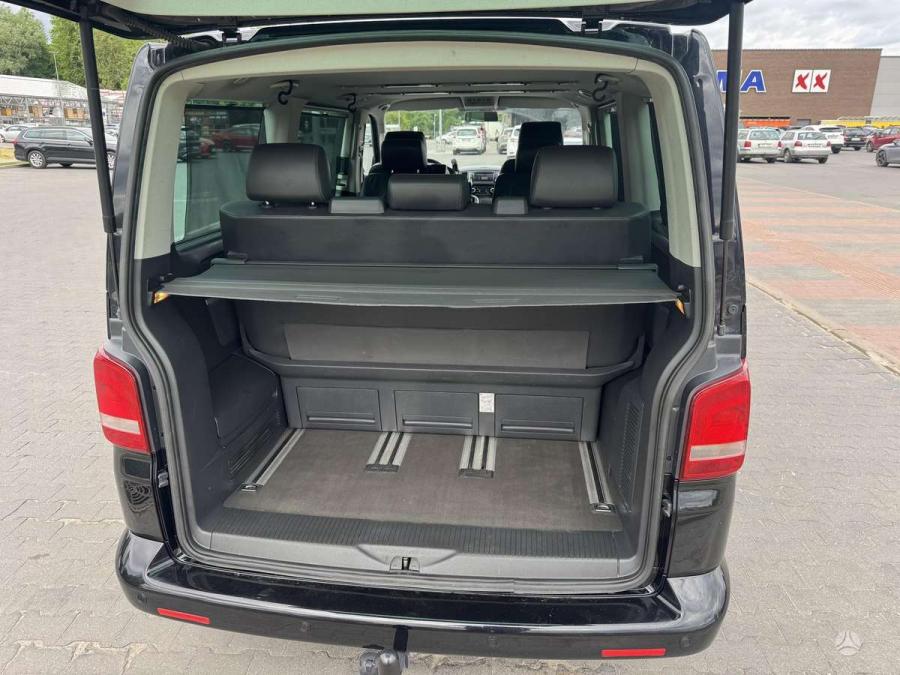 Melns Volkswagen Multivan 2011 Viļņa, ar dzinēja tilpumu 1.97 L un nobraukumu 284 tūkst. km par 13800 €, foto 13 vietnē AUTOMOTO.COM.LV