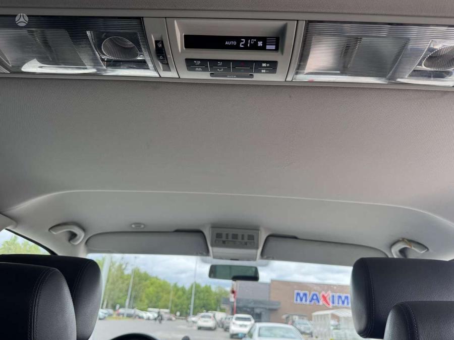 Melns Volkswagen Multivan 2011 Viļņa, ar dzinēja tilpumu 1.97 L un nobraukumu 284 tūkst. km par 13800 €, foto 14 vietnē AUTOMOTO.COM.LV