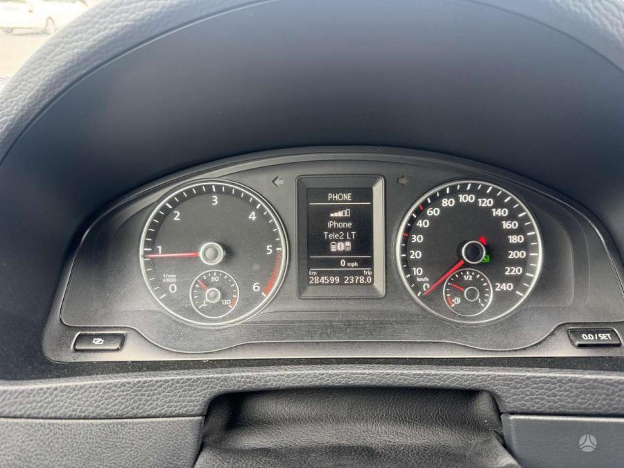 Melns Volkswagen Multivan 2011 Viļņa, ar dzinēja tilpumu 1.97 L un nobraukumu 284 tūkst. km par 13800 €, foto 16 vietnē AUTOMOTO.COM.LV