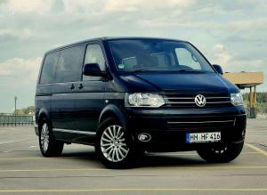 Black Volkswagen Multivan 2011 in Vilnius, with an engine capacity of 2.00 L and mileage of 190 thousand km for 14950 €, photo  on AUTOMOTO.COM.LV