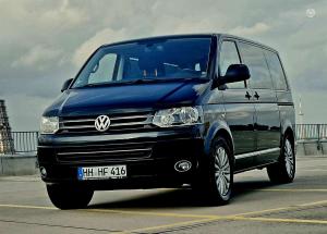 Black Volkswagen Multivan 2011 in Vilnius, with an engine capacity of 2.00 L and mileage of 199 thousand km for 14950 €, photo 5 on AUTOMOTO.COM.LV
