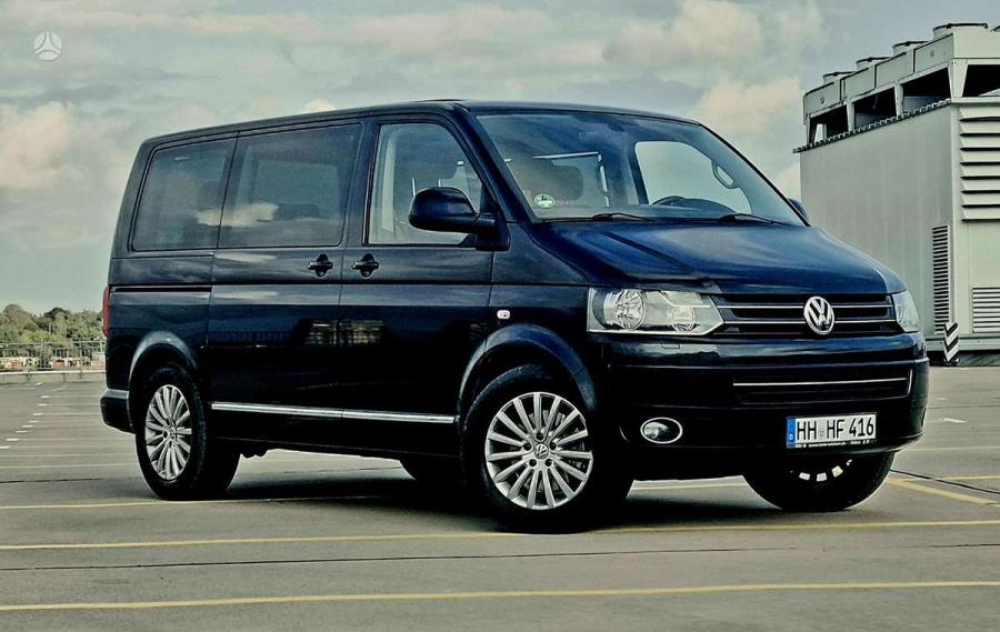 Black Volkswagen Multivan 2011 in Vilnius, with an engine capacity of 2.00 L and mileage of 199 thousand km for 14950 €, photo 9 on AUTOMOTO.COM.LV