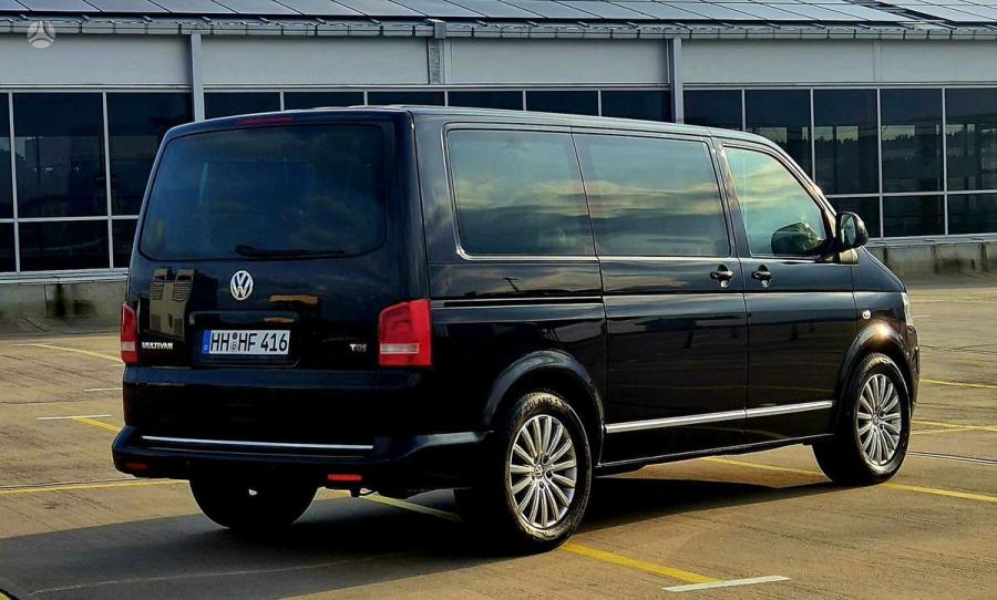 Black Volkswagen Multivan 2011 in Vilnius, with an engine capacity of 2.00 L and mileage of 199 thousand km for 14950 €, photo 14 on AUTOMOTO.COM.LV