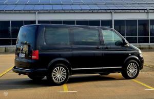 Black Volkswagen Multivan 2011 in Vilnius, with an engine capacity of 2.00 L and mileage of 199 thousand km for 14950 €, photo 15 on AUTOMOTO.COM.LV