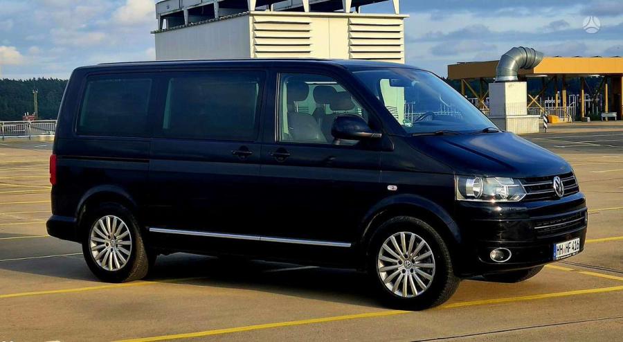Black Volkswagen Multivan 2011 in Vilnius, with an engine capacity of 2.00 L and mileage of 199 thousand km for 14950 €, photo 17 on AUTOMOTO.COM.LV