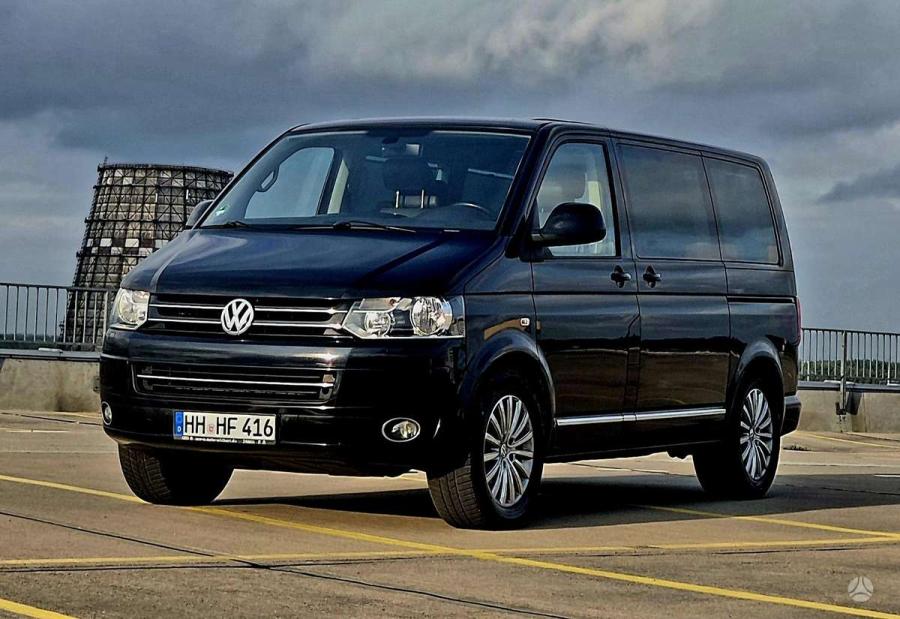 Black Volkswagen Multivan 2011 in Vilnius, with an engine capacity of 2.00 L and mileage of 199 thousand km for 14950 €, photo 18 on AUTOMOTO.COM.LV