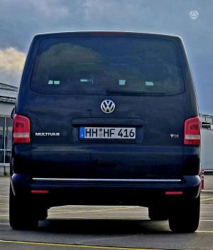 Black Volkswagen Multivan 2011 in Vilnius, with an engine capacity of 2.00 L and mileage of 199 thousand km for 14950 €, photo 19 on AUTOMOTO.COM.LV