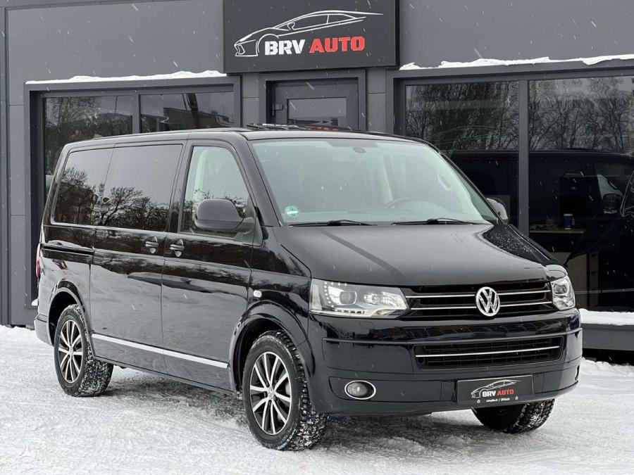 Melns Volkswagen Multivan 2013 Kėdainiai, ar dzinēja tilpumu 1.97 L un nobraukumu 281 tūkst. km par 17650 €, foto 4 vietnē AUTOMOTO.COM.LV