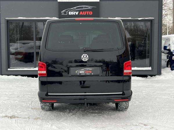Black Volkswagen Multivan 2013 in Kedainiai, with an engine capacity of 1.97 L and mileage of 281 thousand km for 17650 €, photo 8 on AUTOMOTO.COM.LV