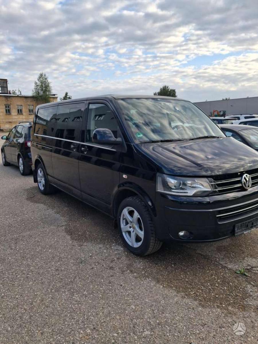 Melns Volkswagen Multivan 2013 Rokiškis, ar dzinēja tilpumu 2.00 L un nobraukumu 171 tūkst. km par 16600 €, foto 4 vietnē AUTOMOTO.COM.LV