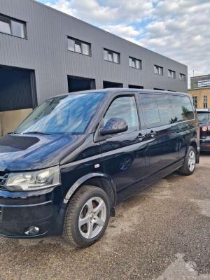 Melns Volkswagen Multivan 2013 Rokiškis, ar dzinēja tilpumu 2.00 L un nobraukumu 171 tūkst. km par 16600 €, foto 5 vietnē AUTOMOTO.COM.LV