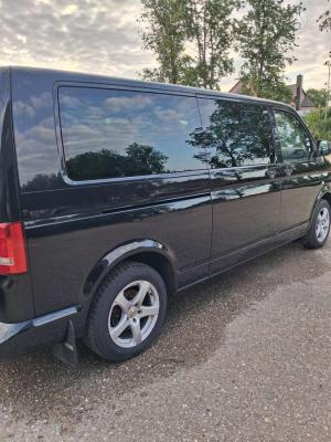 Melns Volkswagen Multivan 2013 Rokiškis, ar dzinēja tilpumu 2.00 L un nobraukumu 171 tūkst. km par 16600 €, foto 9 vietnē AUTOMOTO.COM.LV