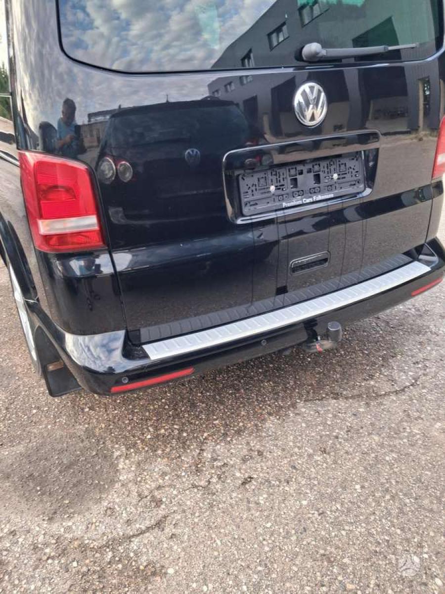 Melns Volkswagen Multivan 2013 Rokiškis, ar dzinēja tilpumu 2.00 L un nobraukumu 171 tūkst. km par 16600 €, foto 10 vietnē AUTOMOTO.COM.LV