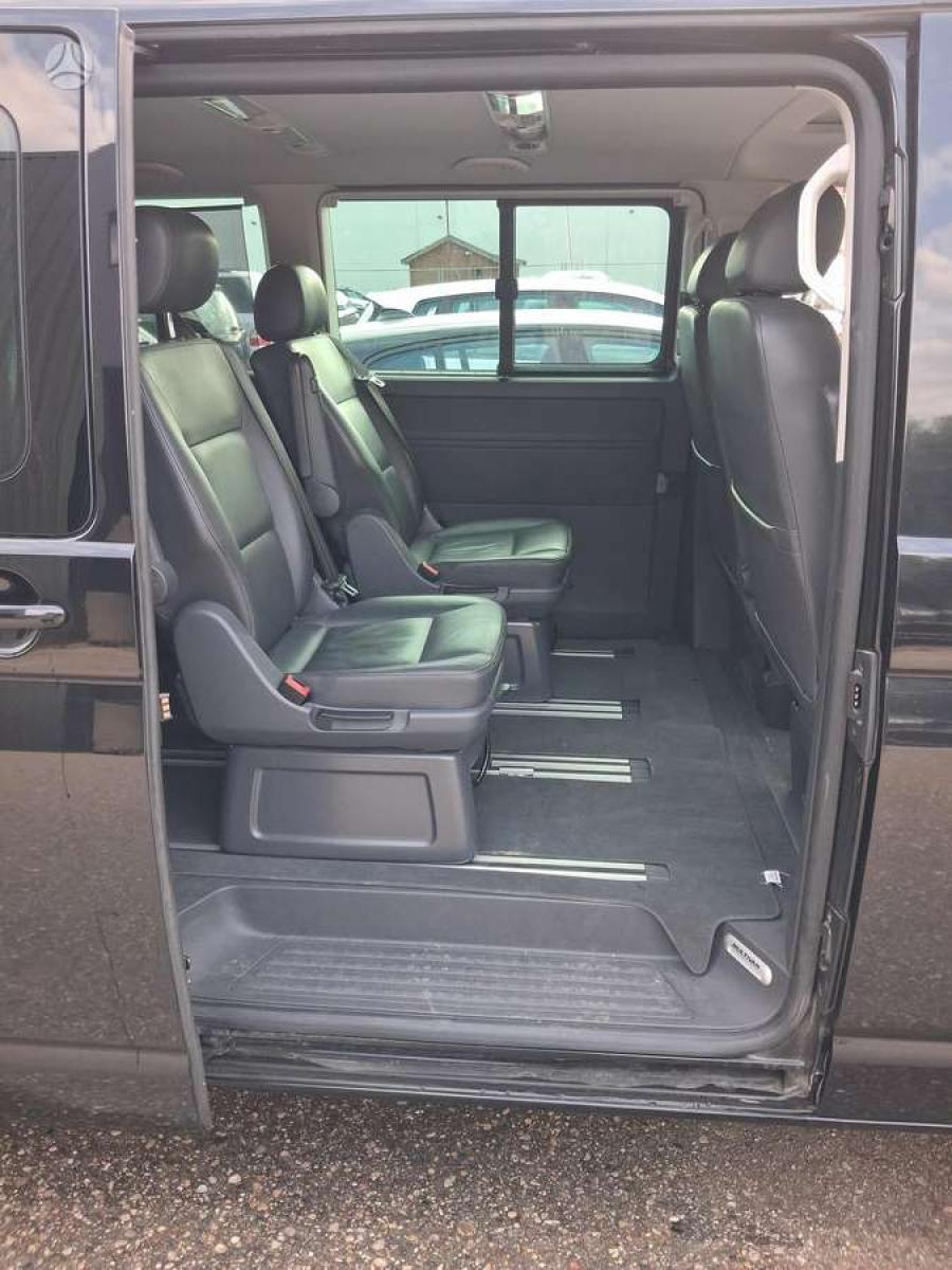 Melns Volkswagen Multivan 2013 Rokiškis, ar dzinēja tilpumu 2.00 L un nobraukumu 171 tūkst. km par 16600 €, foto 14 vietnē AUTOMOTO.COM.LV