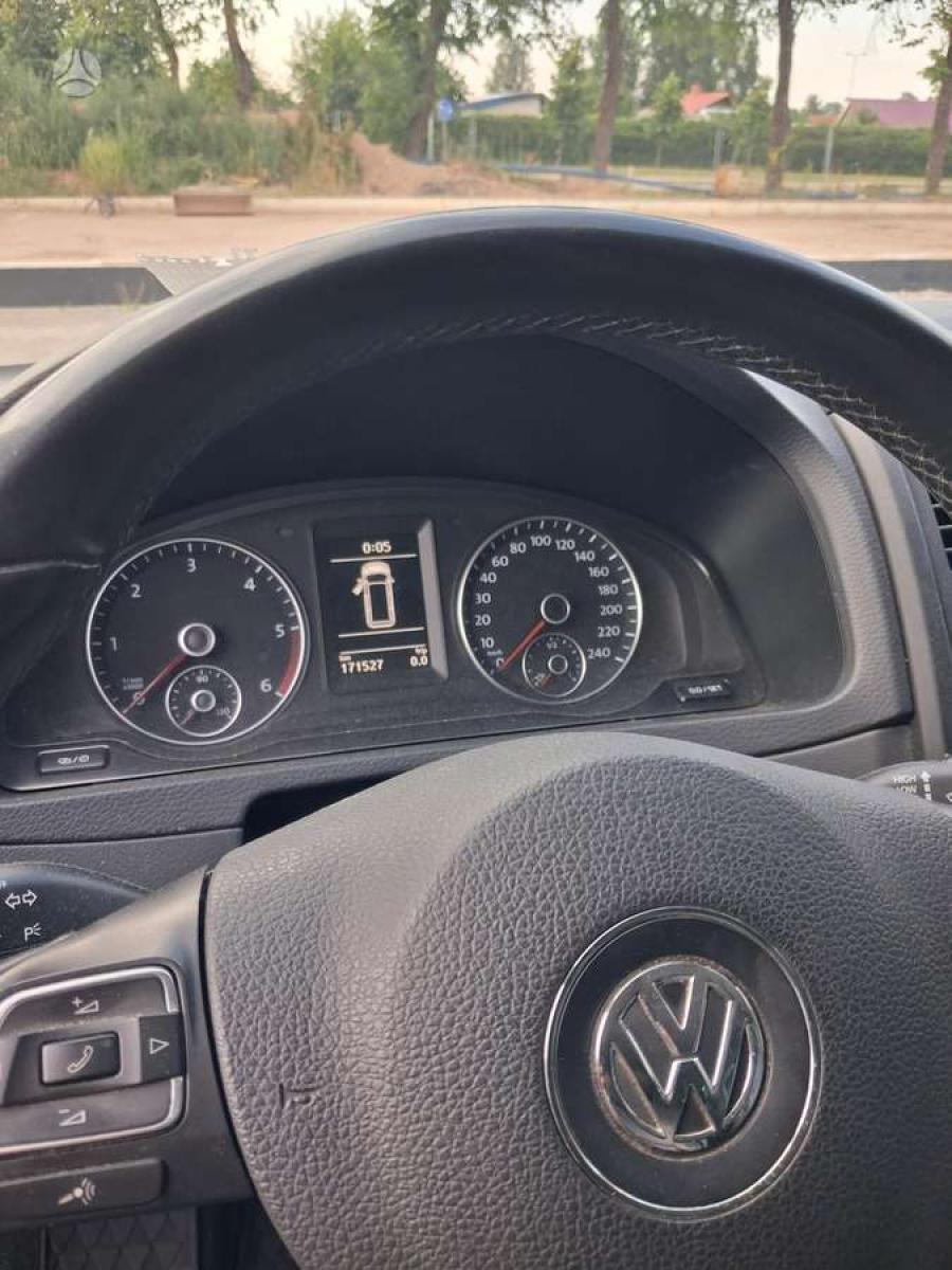 Melns Volkswagen Multivan 2013 Rokiškis, ar dzinēja tilpumu 2.00 L un nobraukumu 171 tūkst. km par 16600 €, foto 19 vietnē AUTOMOTO.COM.LV