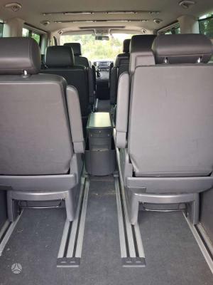 Melns Volkswagen Multivan 2013 Rokiškis, ar dzinēja tilpumu 2.00 L un nobraukumu 171 tūkst. km par 16600 €, foto 21 vietnē AUTOMOTO.COM.LV