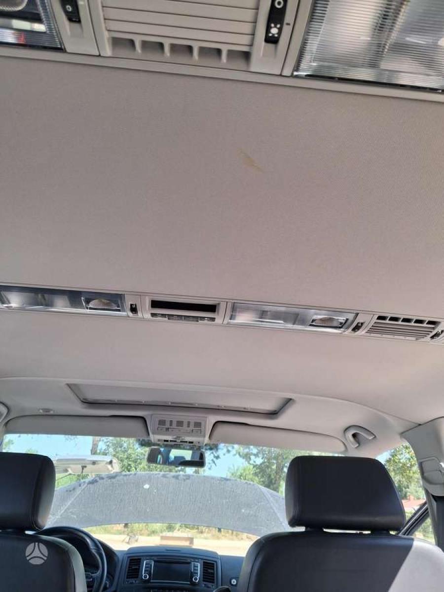 Melns Volkswagen Multivan 2013 Rokiškis, ar dzinēja tilpumu 2.00 L un nobraukumu 171 tūkst. km par 16600 €, foto 26 vietnē AUTOMOTO.COM.LV